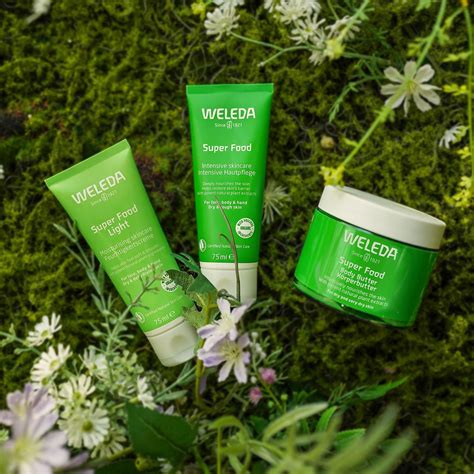 Weleda 건조함을 해결해줄 슈퍼푸드의 라인업을 소개해 드려요🌿 건조하고 거친 피부를 위한 고보습 크림이 바로 벨레다의