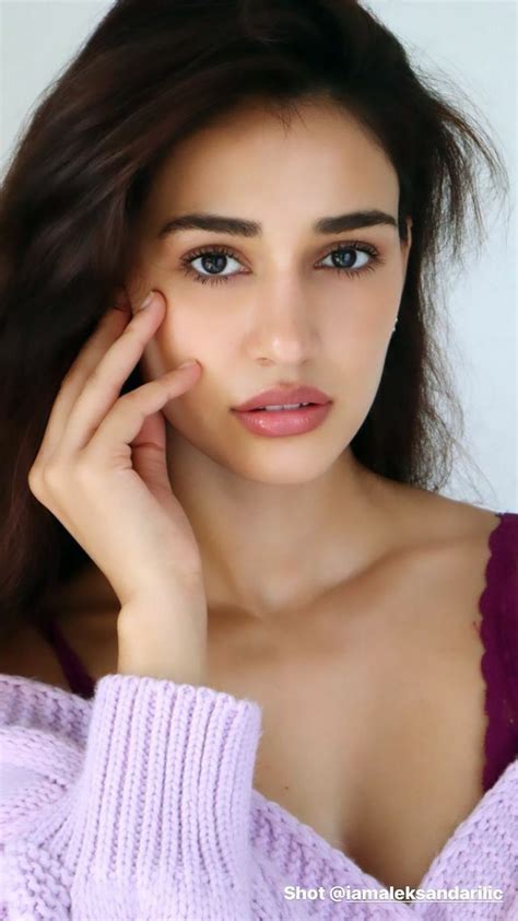 Pin by ꌚꍏꀘꌚꀍꀤ on Disha Disha patani Bollywood glamour Disha patni