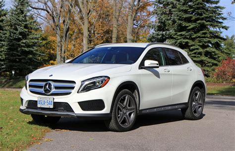 Suv Review 2016 Mercedes Benz Gla 250 4matic Driving
