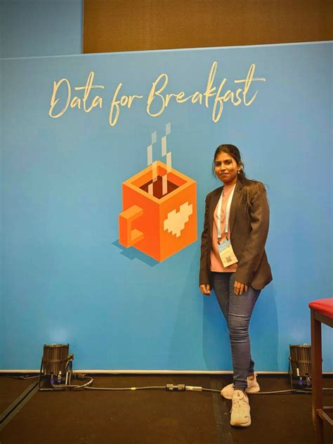 Dataforbreakfast Snowflake Ai Generativeai Sql Datacloud Networking Anagha A