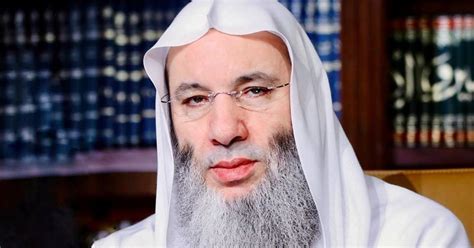 بكاء الداعية محمد حسان لحظة إبلاغه خبر وفاة العالم أبو