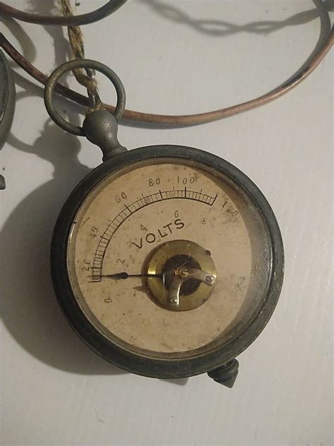 Lot De 2 Anciens Voltmetres Et Amperes Voir Description Ebay
