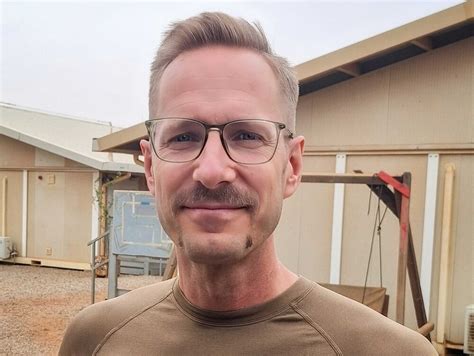 Ein Neuer Bart Für Den Guten Zweck Bundeswehr Sozialwerk Ev