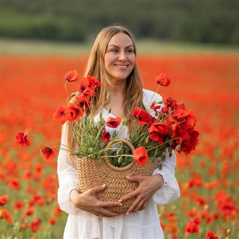 Katti Timoshchuk On Threads