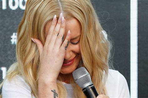 Iggy Azalea Joins Tiktok Acknowledges 2013 Nonsense Rap Meme