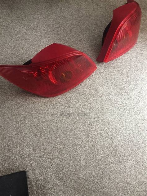 Стопове за Peugeot 307 хечбек Фарове Стопове Мигачи Резервни части консумативи аксе