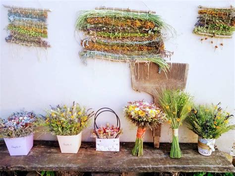 Український райцентр Перша церква тут зявилася ще в 17 ст однак та була деревяною і