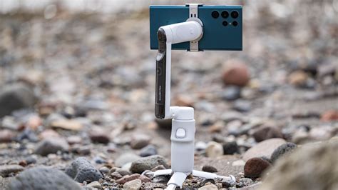 Insta360 Flow Review Streamlined Smartphone Gimbal 15 Minute News