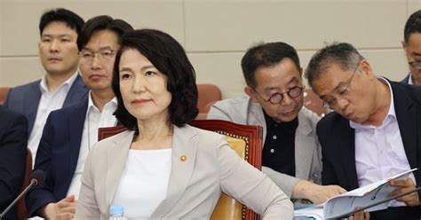 [속보] 감사원 이진숙 방통위원장 정치 중립의무 위반 주의 처분