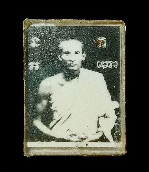 รูปถ่ายอัดกระจกหลวงพ่อเกรียงหลังหลวงพ่อซวง วัดชีปะขาว จ สิงห์บุรี พุทธคุณ0881915131