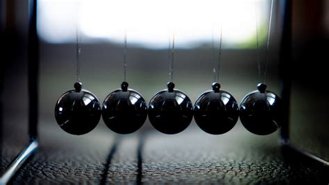 Newtons Cradle Animation