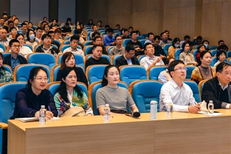 推动城市园林绿化高质量发展 提高行业人员业务水平