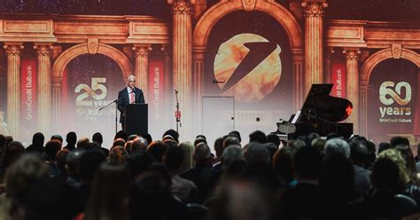 УниКредит Булбанк отбеляза 60 годишнина с оперна гала и в присъствието на топ мениджмънта на