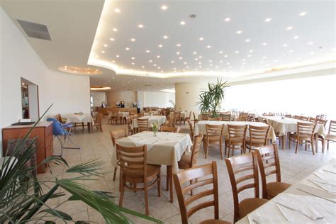 Хотел Марина Слънчев ден