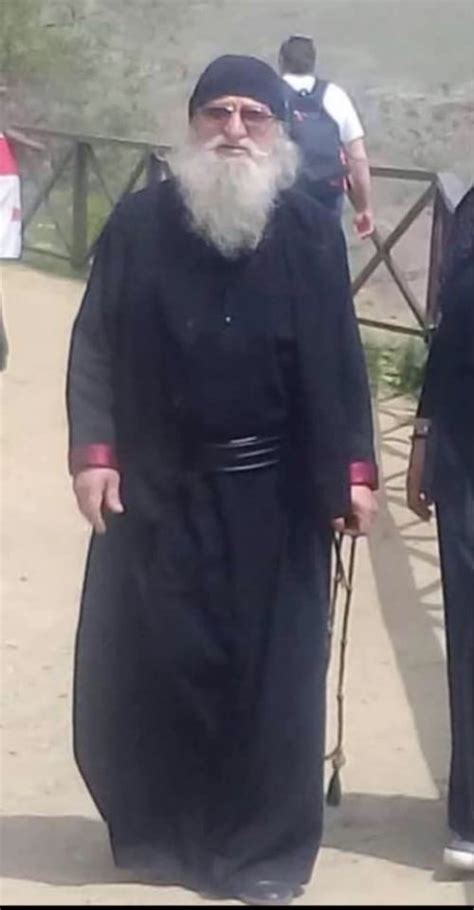 დედაქალაქი ლოცვით განმკურნა და ორგანიზმში არსებული კვანძი გაქრა ამბავი ბერი ბასილის