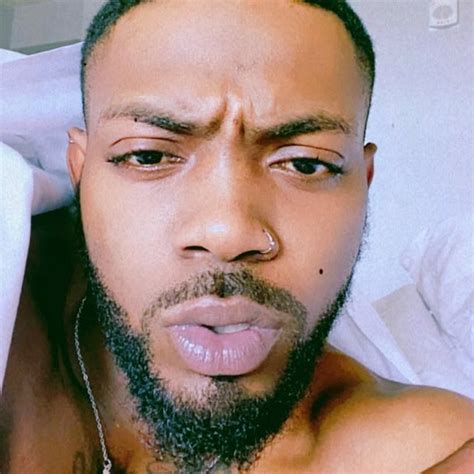 Prettytitties On Threads