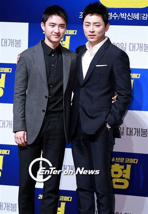 [on포토] 도경수 조정석 ‘저희 다정해요~ 전자신문