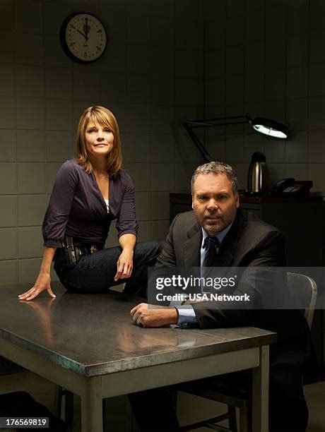 Vincent D Onofrio Kathryn Erbe Stock Fotos Und Bilder Getty Images