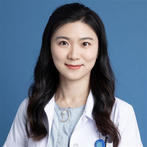 医生您好，我最近几天用华为的手环测出了好多次心律失常，包括早搏的情况（如下图所示，今天测试70次，出现了11次异常），数据看起来心跳特别不正常