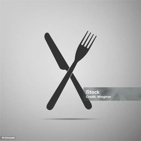 회색 배경에 고립 된 포크와 나이프 아이콘을 넘어 레스토랑 아이콘입니다 평면 디자인입니다 벡터 일러스트 레이 션 강철에 대한 스톡 벡터 아트 및 기타 이미지 Istock