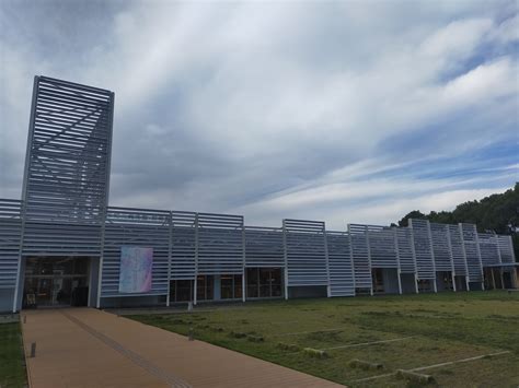 熊本不知火美術館図書館 WORK is LIFE