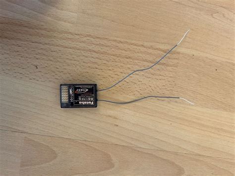 Empfänger Futaba R617FS Fasst Gebraucht in Einigen für CHF 30 mit Lieferung auf Ricardo kaufen