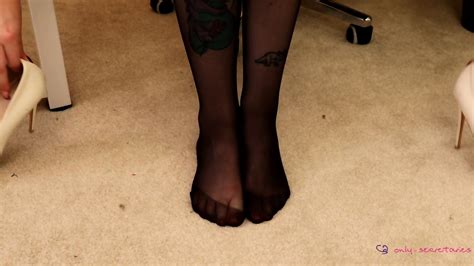 Em Yang Sexy Secretary