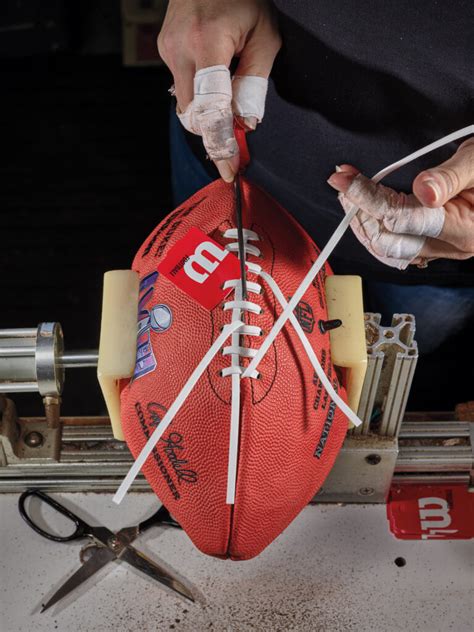 Nfl ის ბურთების ქარხანაში