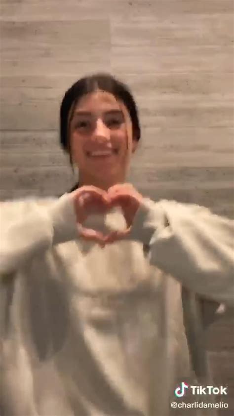 Charli D Amelio Ideas Charli D Amelio Dance Choreography Videos Dance Videos