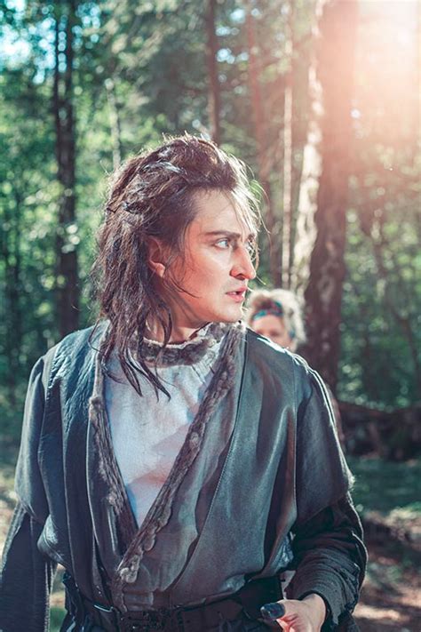 Фильм «Красная шапочка 2022 сюжет актеры и роли кадры из фильма