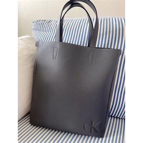 現貨 Ck Calvin Klein 女大人皮質手提側背包 蝦皮購物