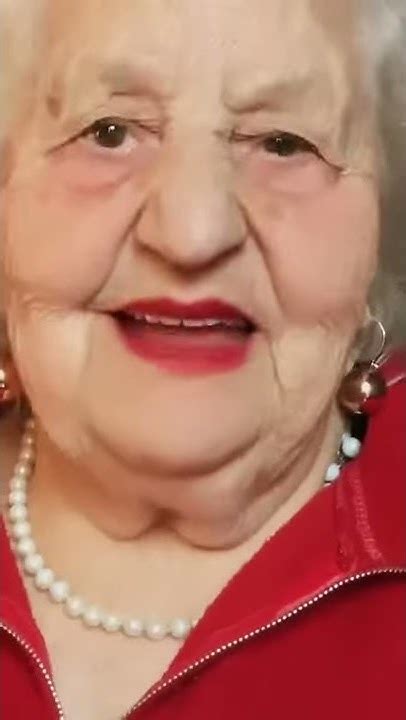 შუშანა ბებო იპრანჭება Youtube