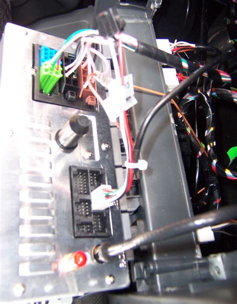 Вопрос у кого штатная музыка 2 Din — ГАЗ Газель Next 2 8 л 2017 года аксессуары Drive2