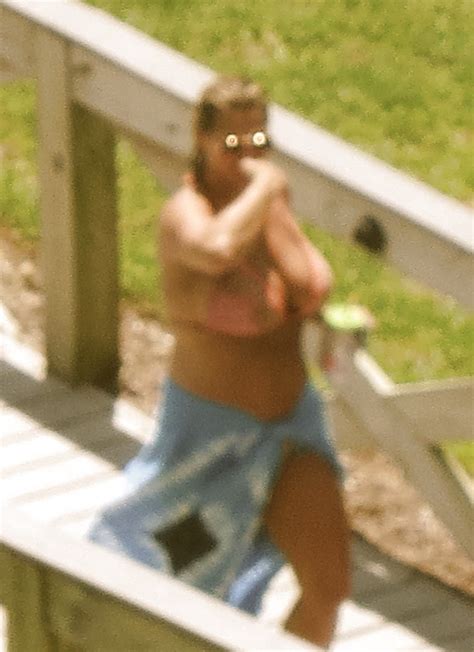 Candid Huge Tits Beach Milf Porn Pictures Xxx Photos Sex Images Pictoa