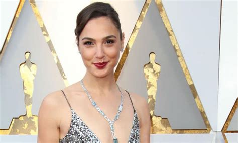 Gal Gadot Casting As Cleopatra Splits Fans
