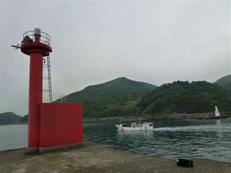 油津港東防波堤灯台