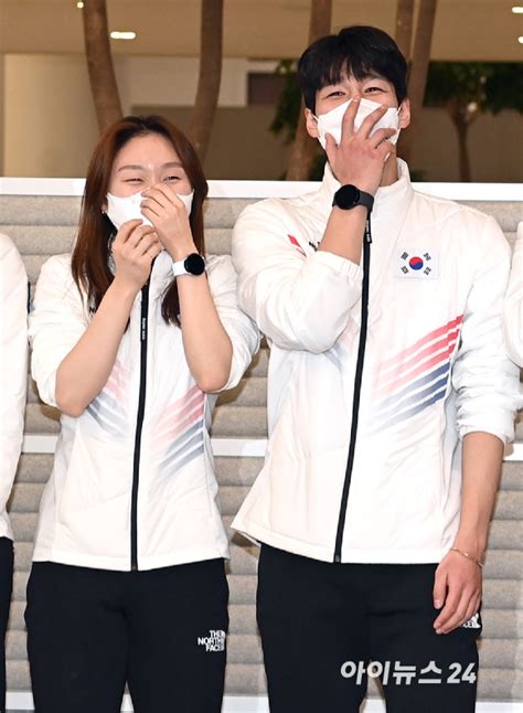 포토 최민정 황대헌 웃음 많은 금메달 남매