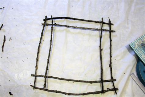 DIY TWIG FRAME Decorate More With Tip