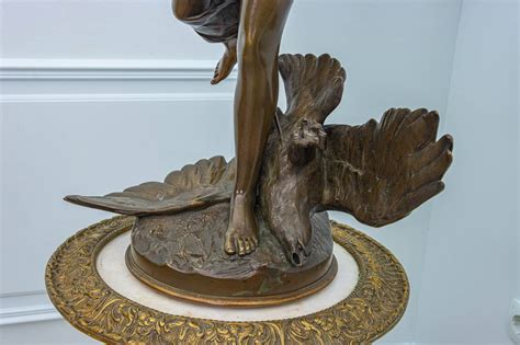Антикварна бронзова скульптура «Діана та орел Antik Salon