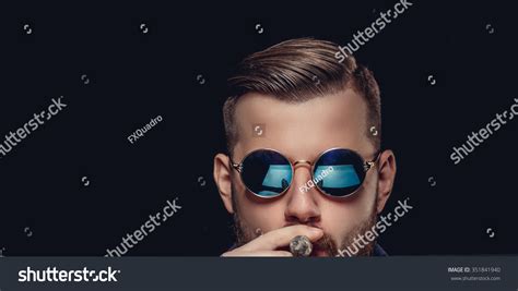 11382 Imágenes De Hombre Rudo Traje Imágenes Fotos Y Vectores De