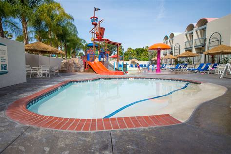 All New House Of The Retro Future Suite At Howard Johnson Anaheim