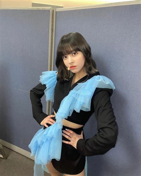 Pin By Goeun On Nmixx Kpop Girls Lily South Korean Girls