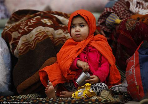 Death Toll From Nepals Earthquake Rises To 2500 Freeones Forum