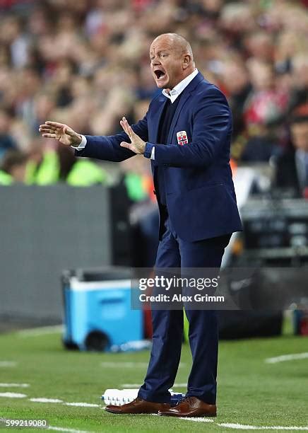 Hogmo Photos And Premium High Res Pictures Getty Images