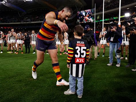 Nick Daicos Taylor Walkers Son Share Moment Before Adelaide Finals