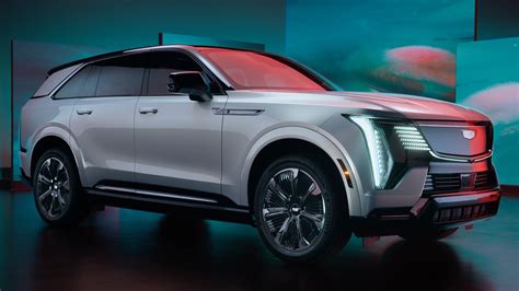 2025 Cadillac Escalade Iq Goes Electric With 750 Hp 55 Inch Dash Screen