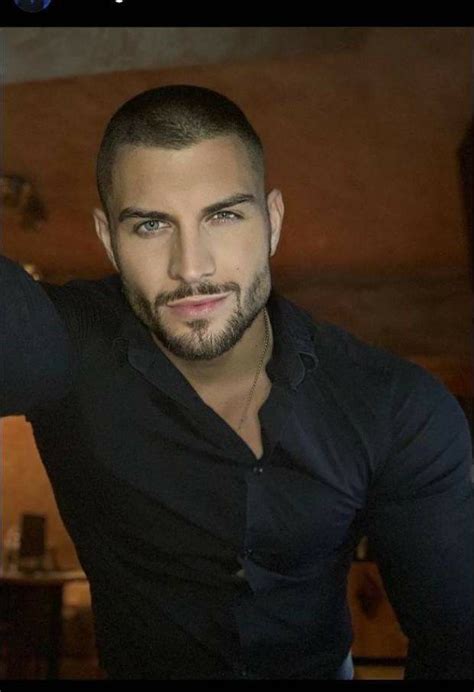 Pin De Llee J Em Possible Men With Shaved Head For Book Characters