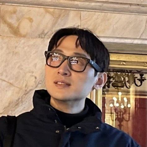 교수생활 수업을 하다 보면 불만이 가득 차 보이는 학생이 있다 말투와 표정이 시니컬하고 수업에도 왔다 안왔다 하며 수업 시간에는 집중도 잘 안하는 것 같은데 도대체