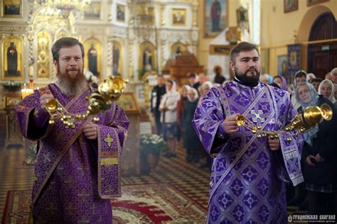 В Неделю 16 ю по Пятидесятнице архиепископ Антоний совершил Литургию в храме Святой