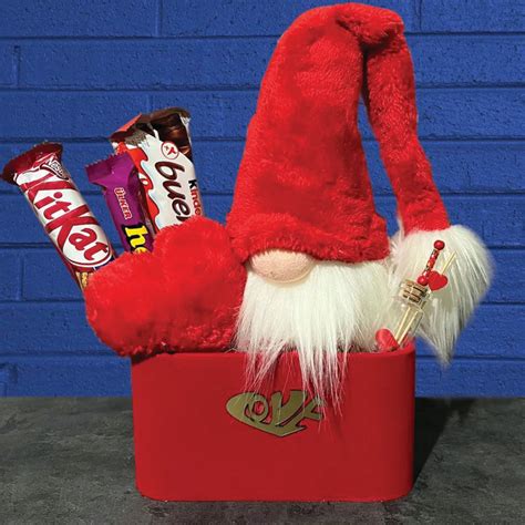 به نظرم ولنتاین هرسال خرس کادو ندین😅 ی بارم لیلیپوت کادو بدین😁 اونم با